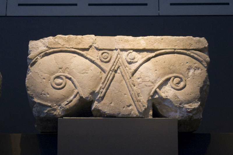 Proto-Aeolic Capital Points to King David’s Palace | ArmstrongInstitute.org