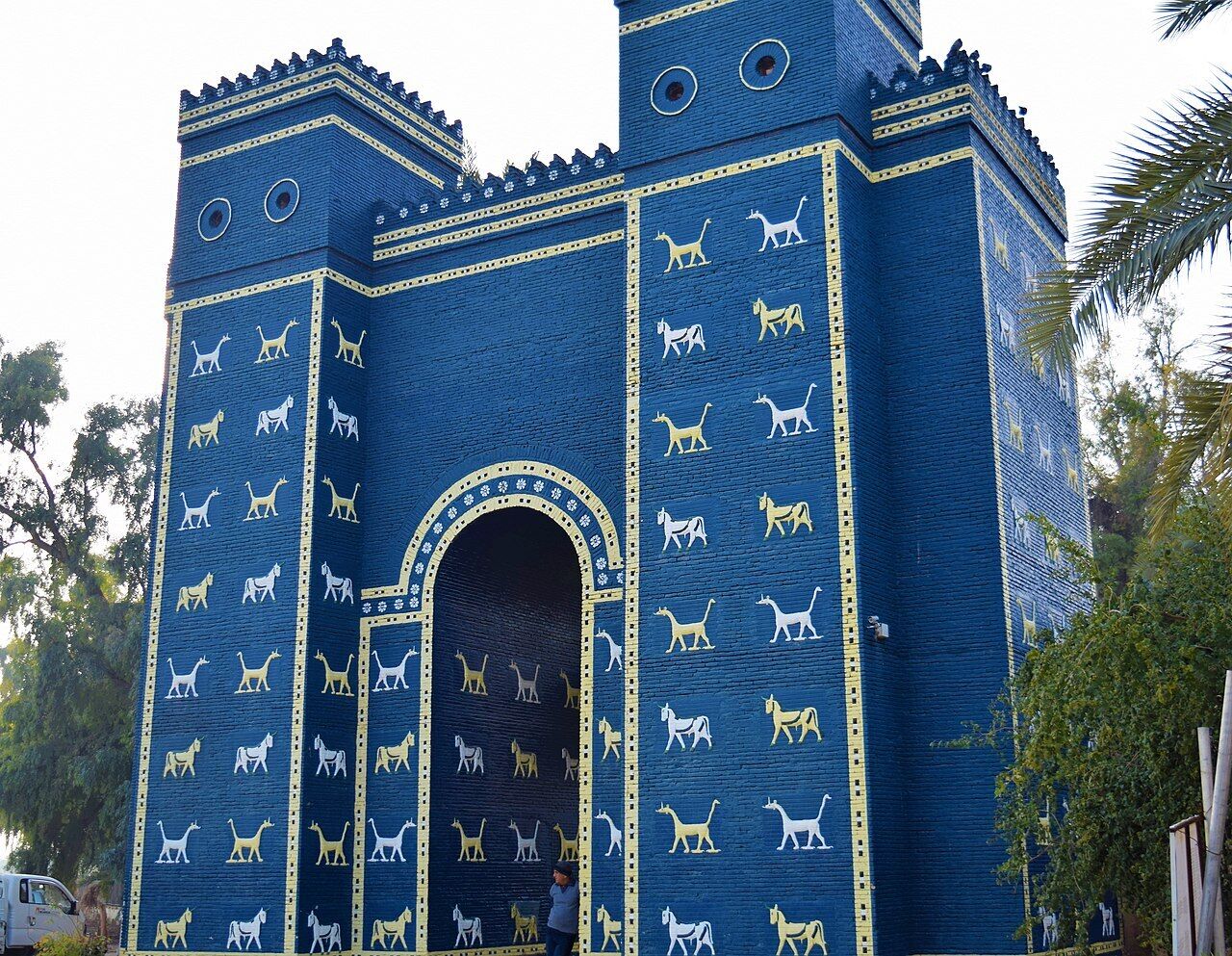 The Ishtar Gate--Built With Plunder From Jerusalem ...